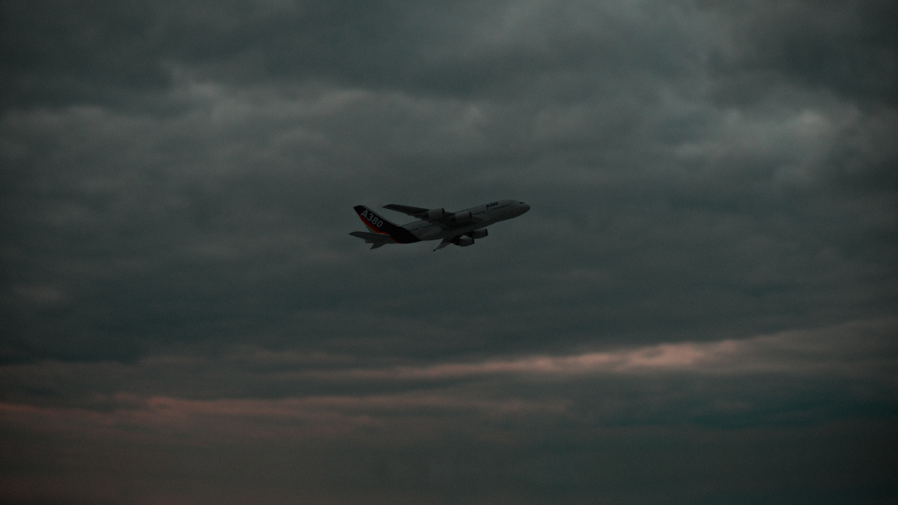 Airplane - CG Cookie